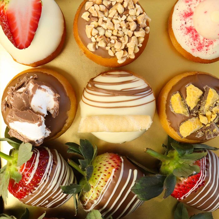 Gourmet Donut and Strawberry Gift Box | Donut Gifts | Donut Box ...